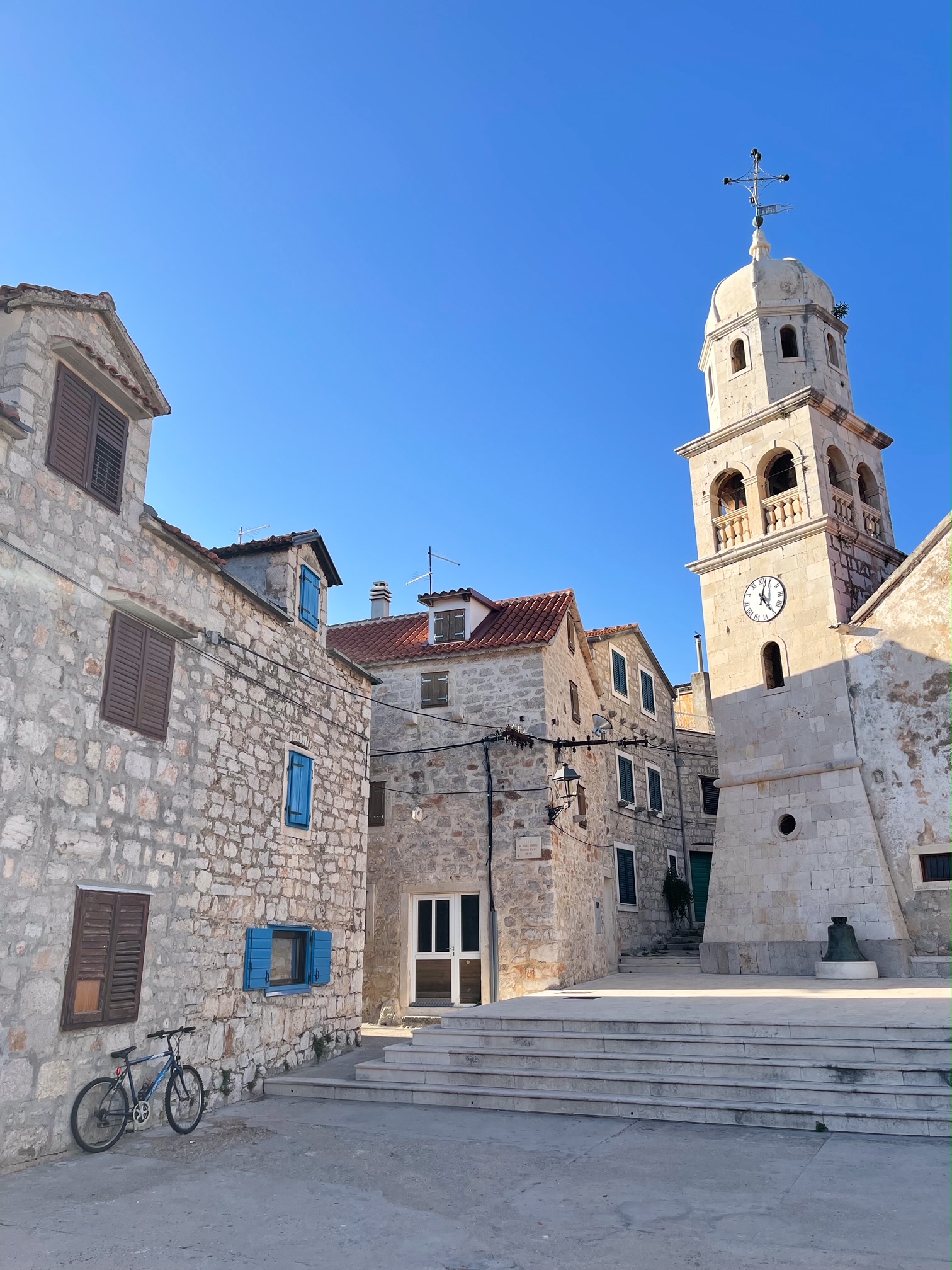 OTOK PRVIĆ - Putopis